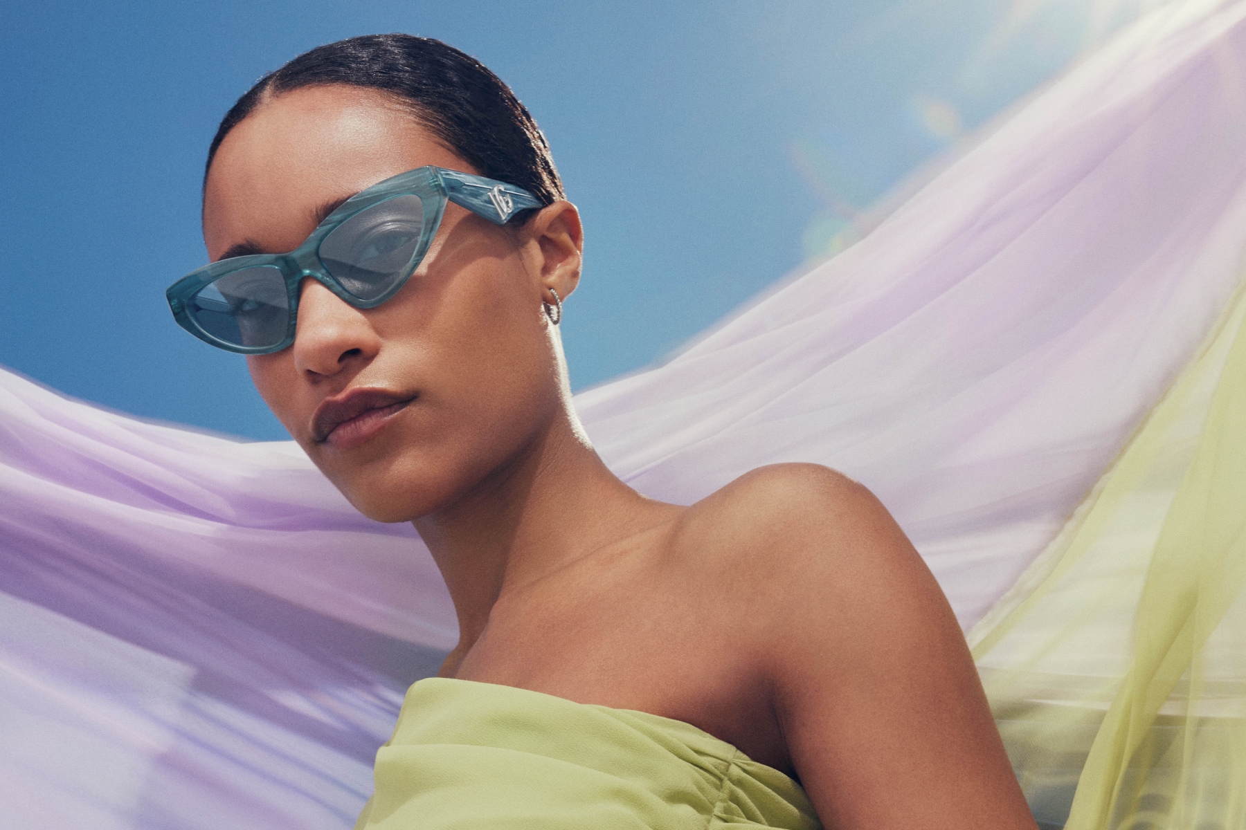 Spring-Summer Sunglasses Trends for Women | Sunglass Hut