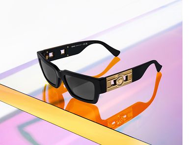 Ray-Ban Sunglasses for Men & Women | Sunglass Hut®