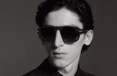 Sunglass Hut® Online Store | Sunglasses for Women & Men